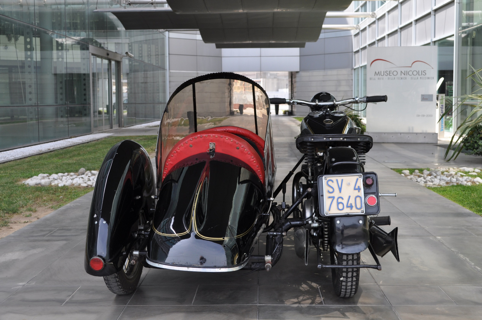 Ariel, 1932, Square Four with sidecar - Museo Nicolis